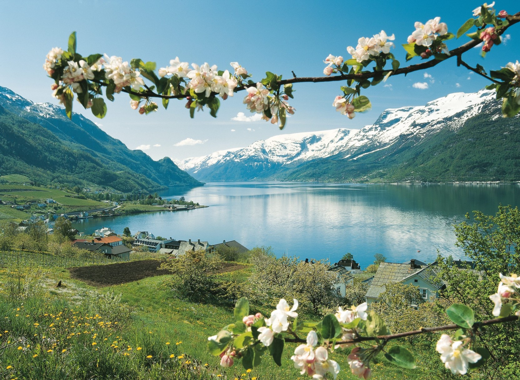 Authentic Scandinavia - Specialist in tours to Scandinavia