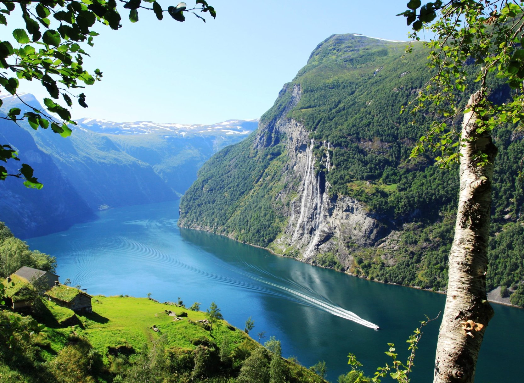 Fjords & Mountains from Oslo / Authentic Scandinavia