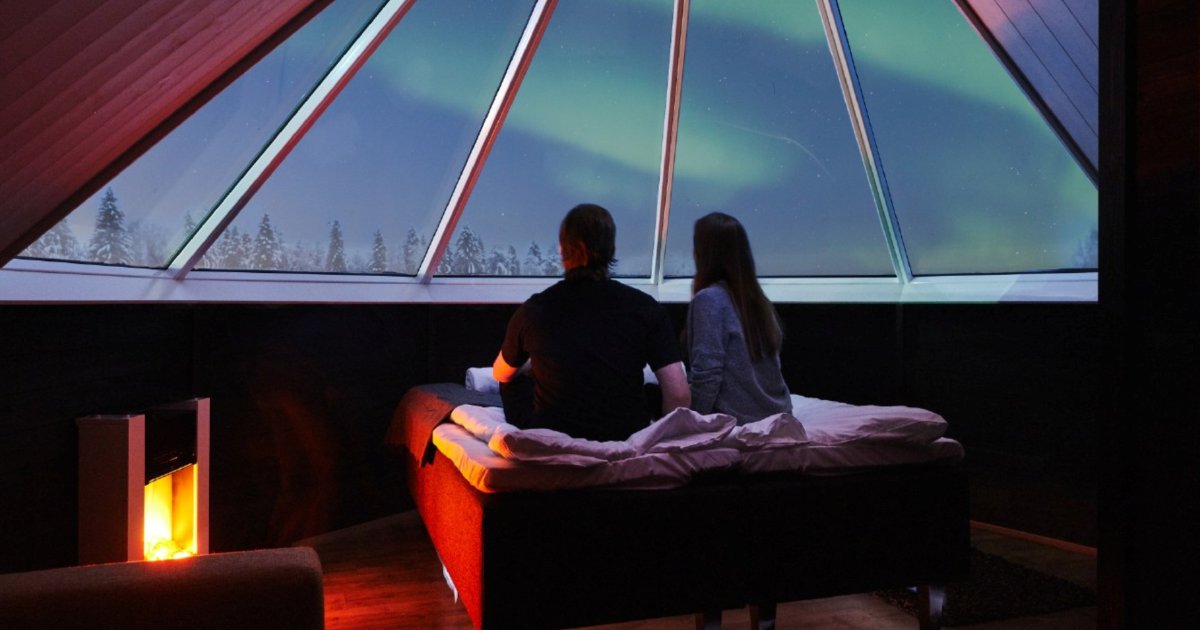 Aurora Cabin Glass Igloo at Apukka Resort / Authentic Scandinavia
