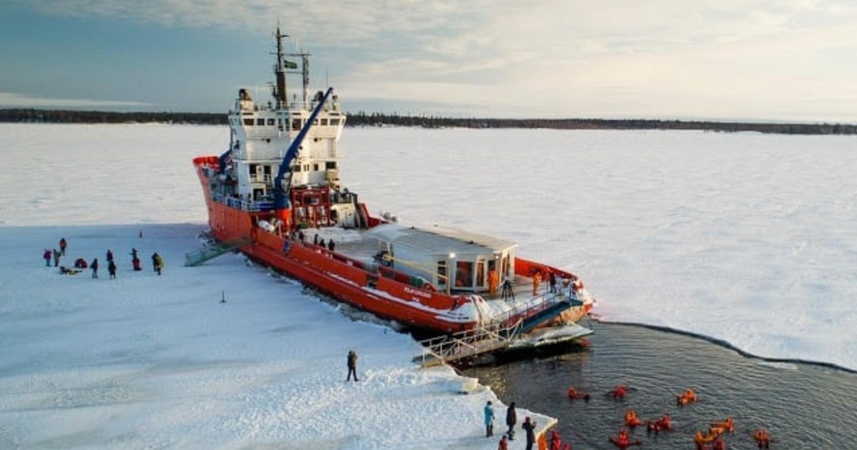 Icebreaker cruise, lunch and shuttle from Rovaniemi / Authentic Scandinavia