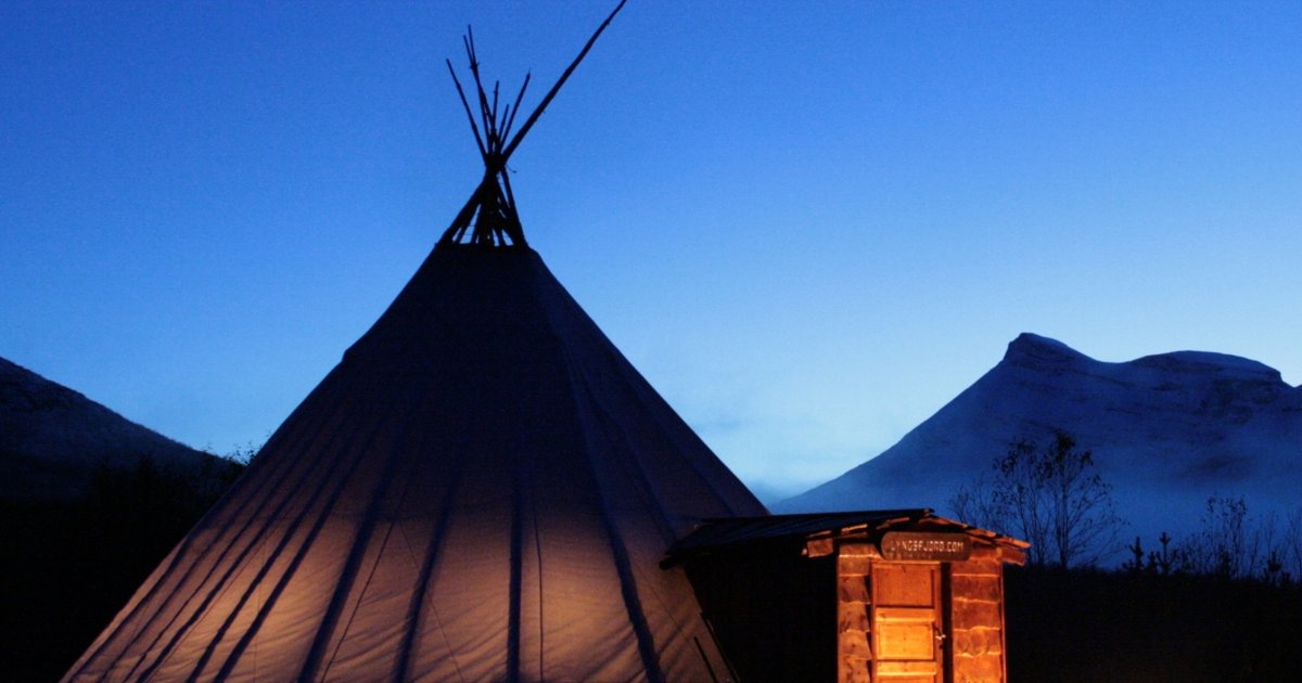 New Year's Eve at Camp Tamok / Authentic Scandinavia