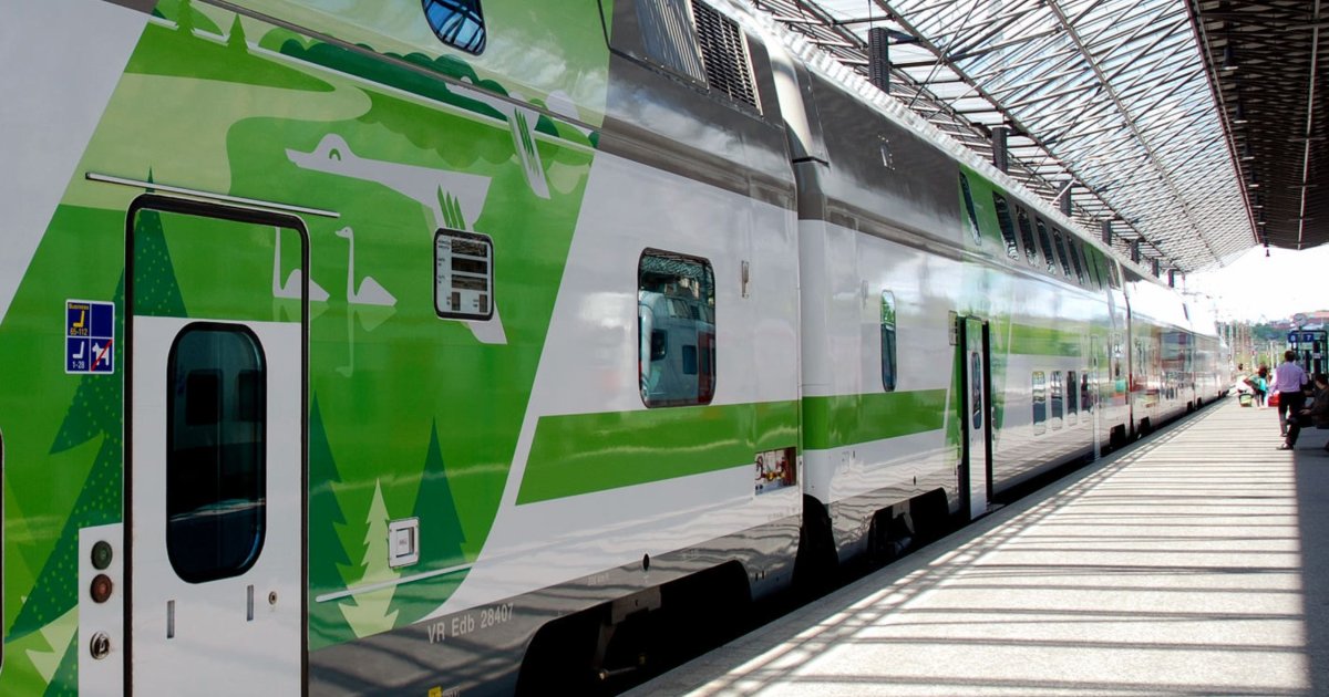 Overnight train Rovaniemi-Helsinki (private) / Authentic Scandinavia