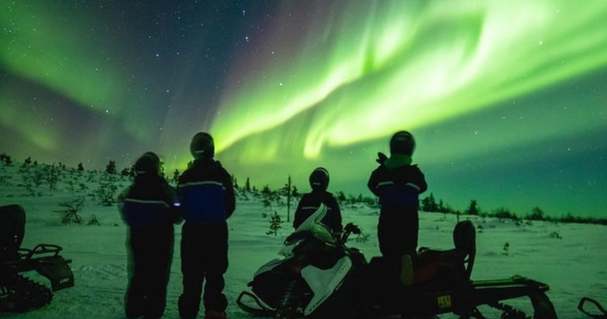Snowmobile aurora hunting from Northern Lights Village Levi / Authentic ...