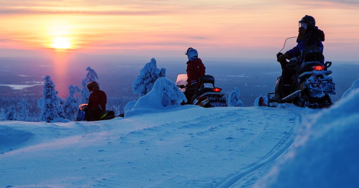 Snowmobile Lapland Safari in Muonio / Authentic Scandinavia