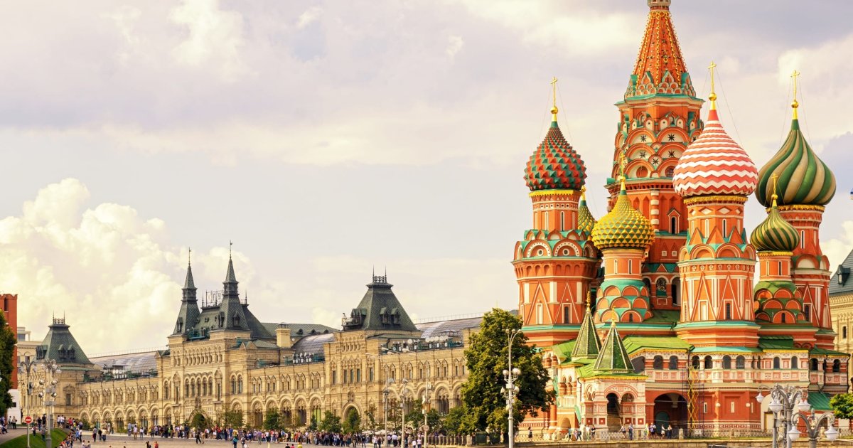 Visit to Kremlin in Moscow / Authentic Scandinavia