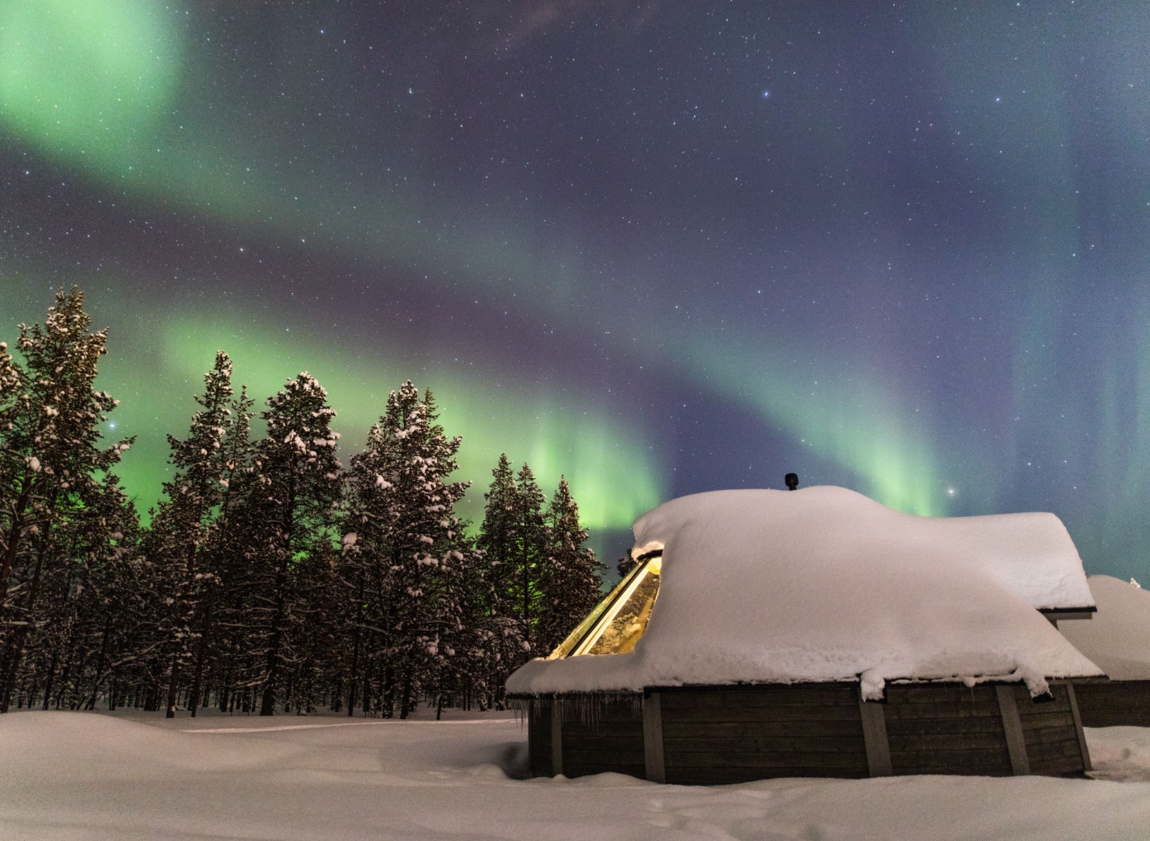 Arctic SnowHotel, Glass Igloo & Northern Lights / Authentic Scandinavia