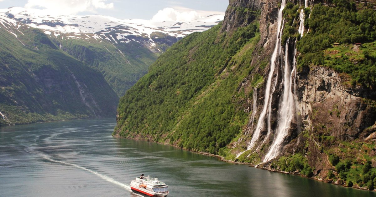 Fjords & Hurtigruten from Bergen / Authentic Scandinavia