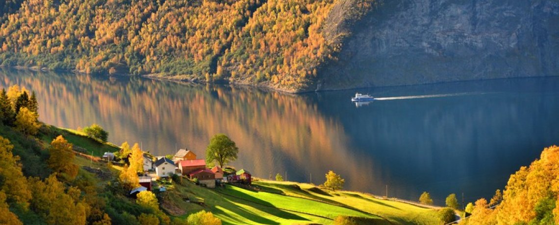 5 Norwegian Fjord Villages You Should Visit in the Fall / Authentic ...